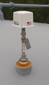 A level-monitoring probe with an integrated temperature sensor ...
