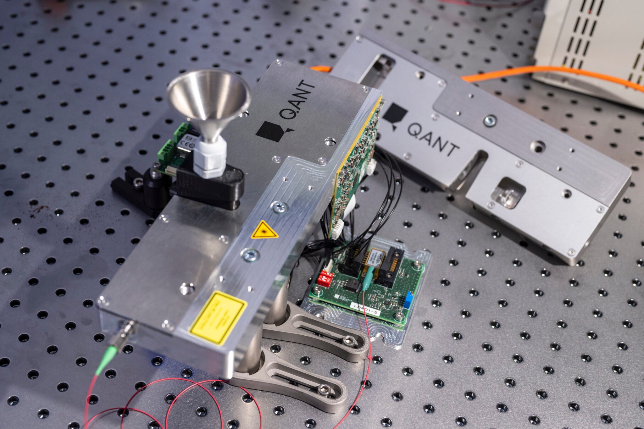 This Particle Sensor Exploits Quantum Effects For Real Time Process