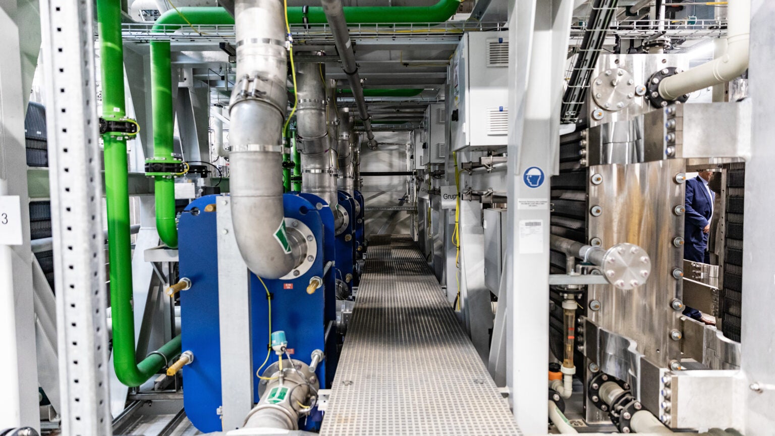 Siemens commissions one of Germany’s largest 'green' hydrogen ...