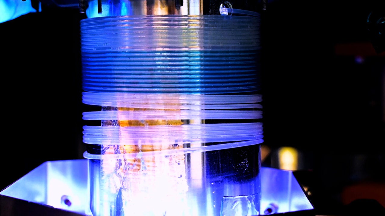 Autonomous synthesis robot uses AI to speed up chemical discovery ...