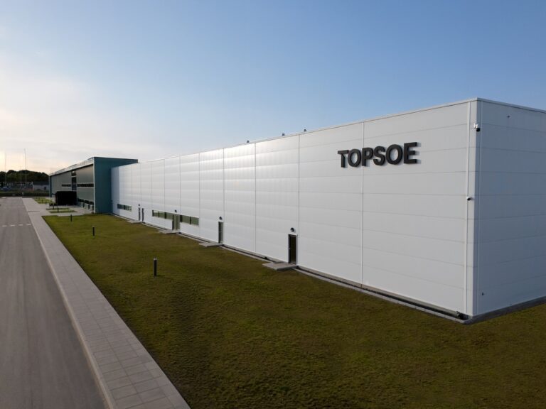 Topsoe inaugurates SOEC electrolyzer manufacturing facility in Denmark ...