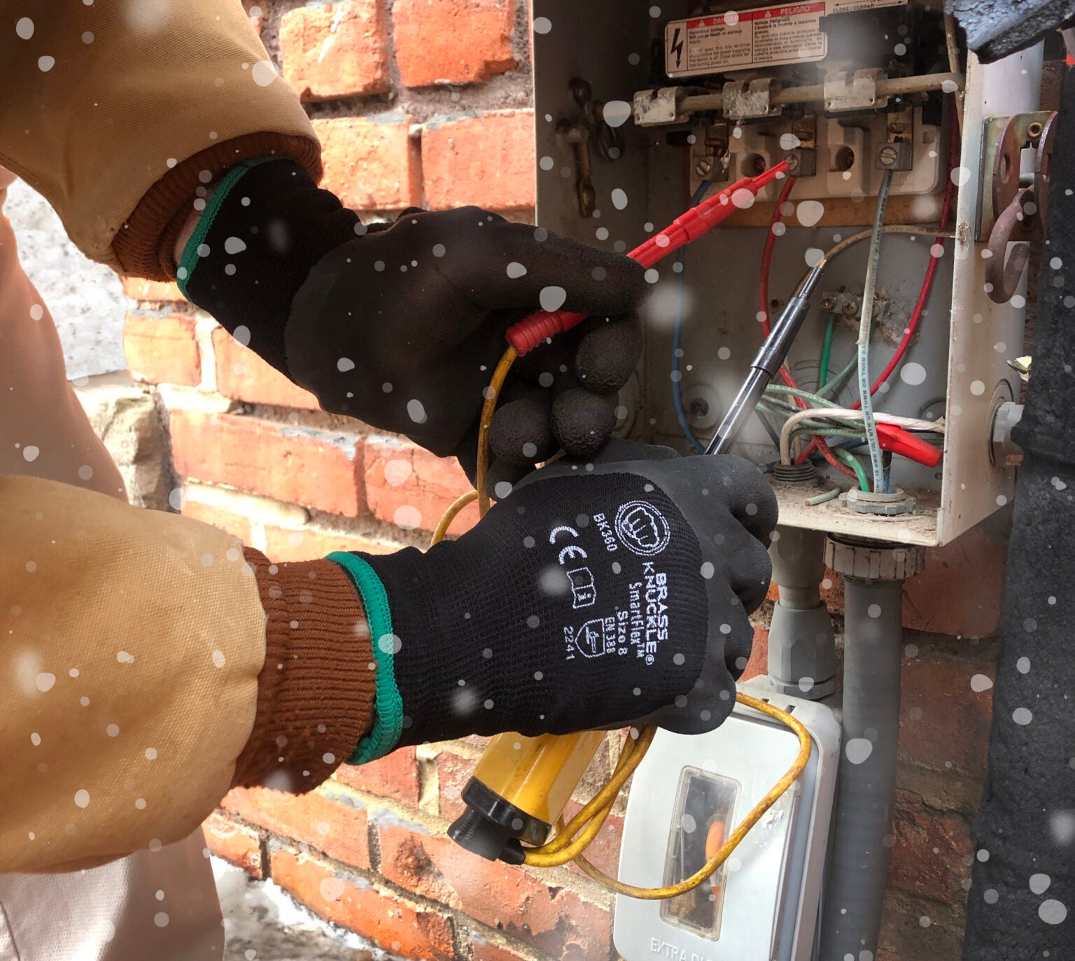 Adaptive engineering enhances hand protection in extreme cold ...